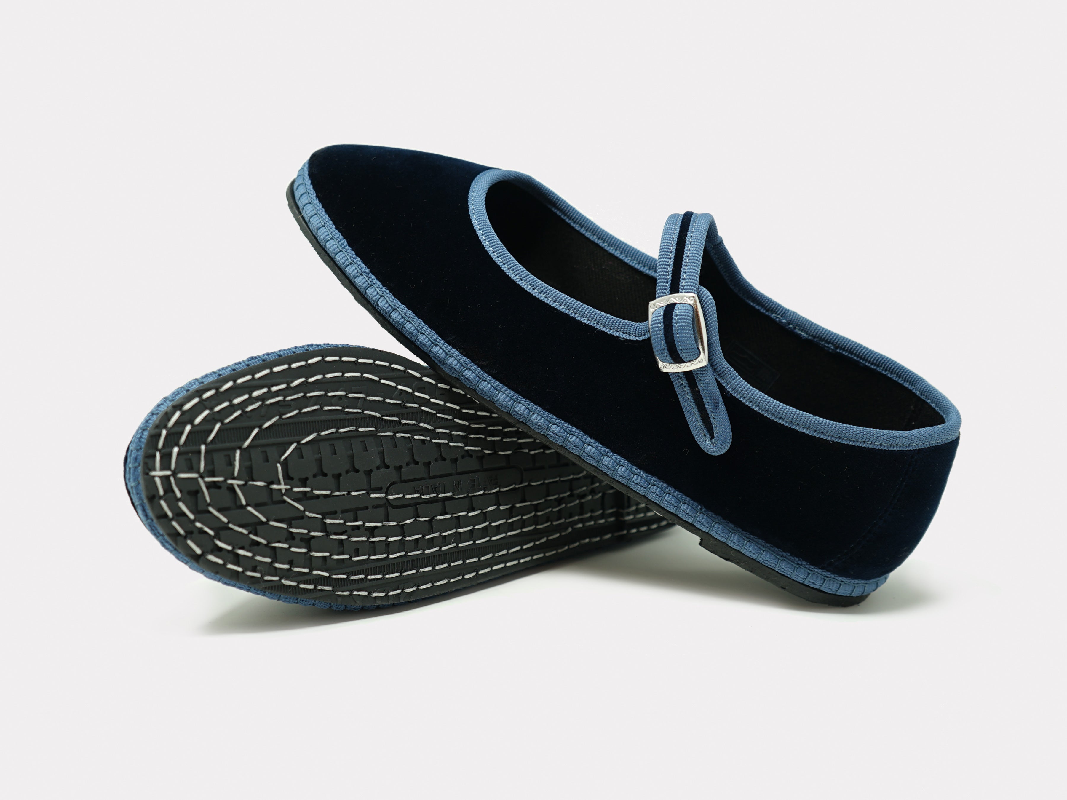 Mary Jane Furlane Navy | SHOP BAZAAR