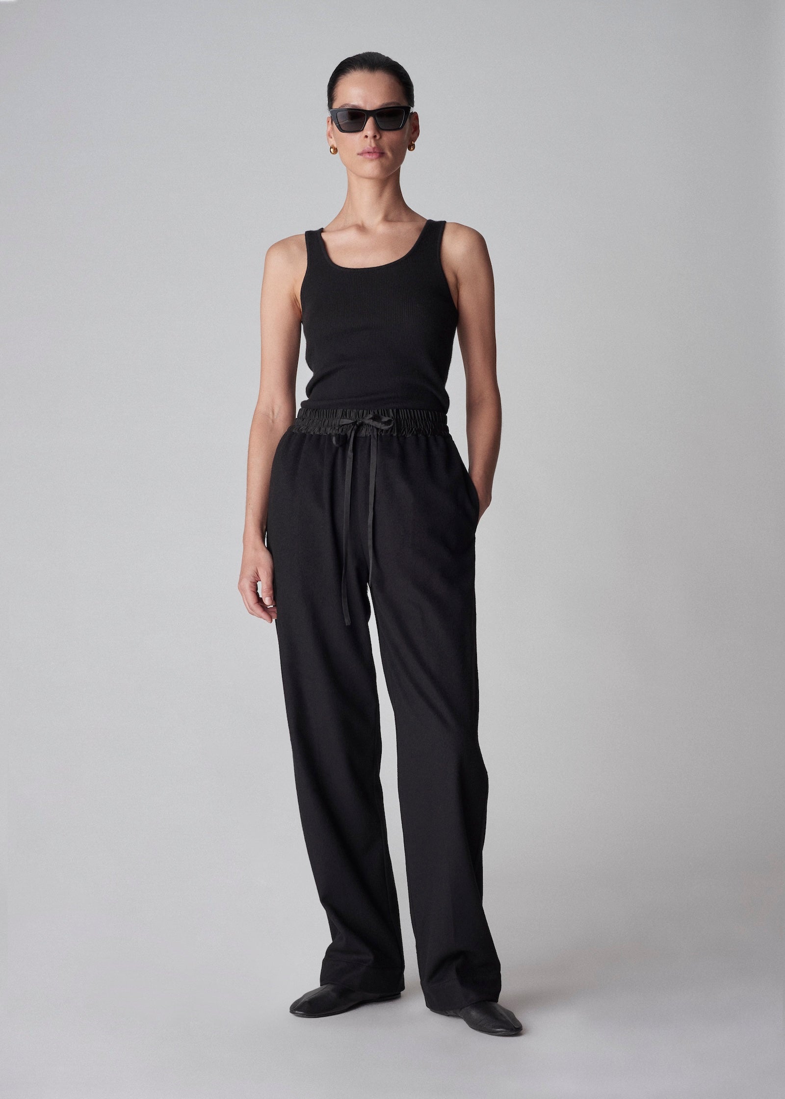 Sweater Tank in Fine Cashmere - Black | SHOP BAZAAR