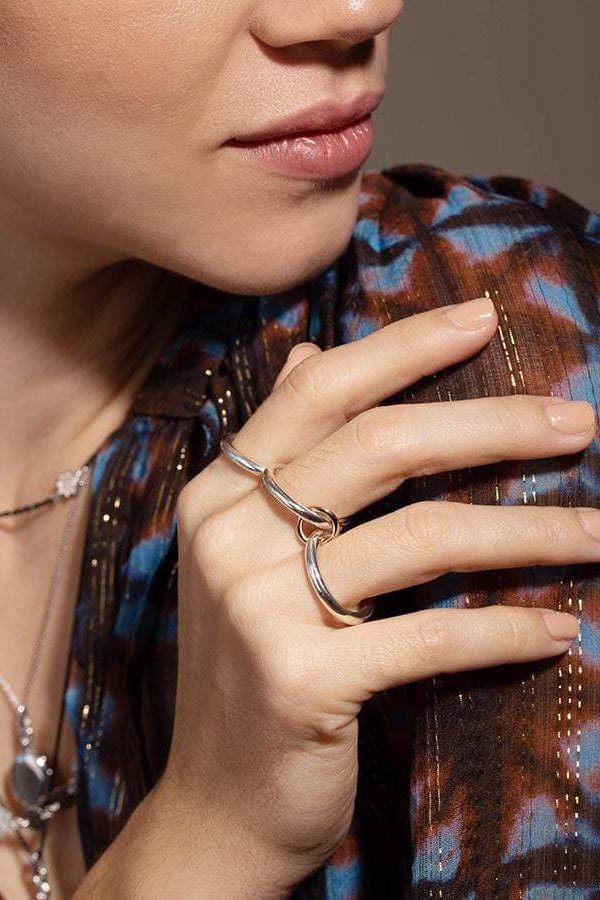 Dua Mx 3 Link Ring | SHOP BAZAAR