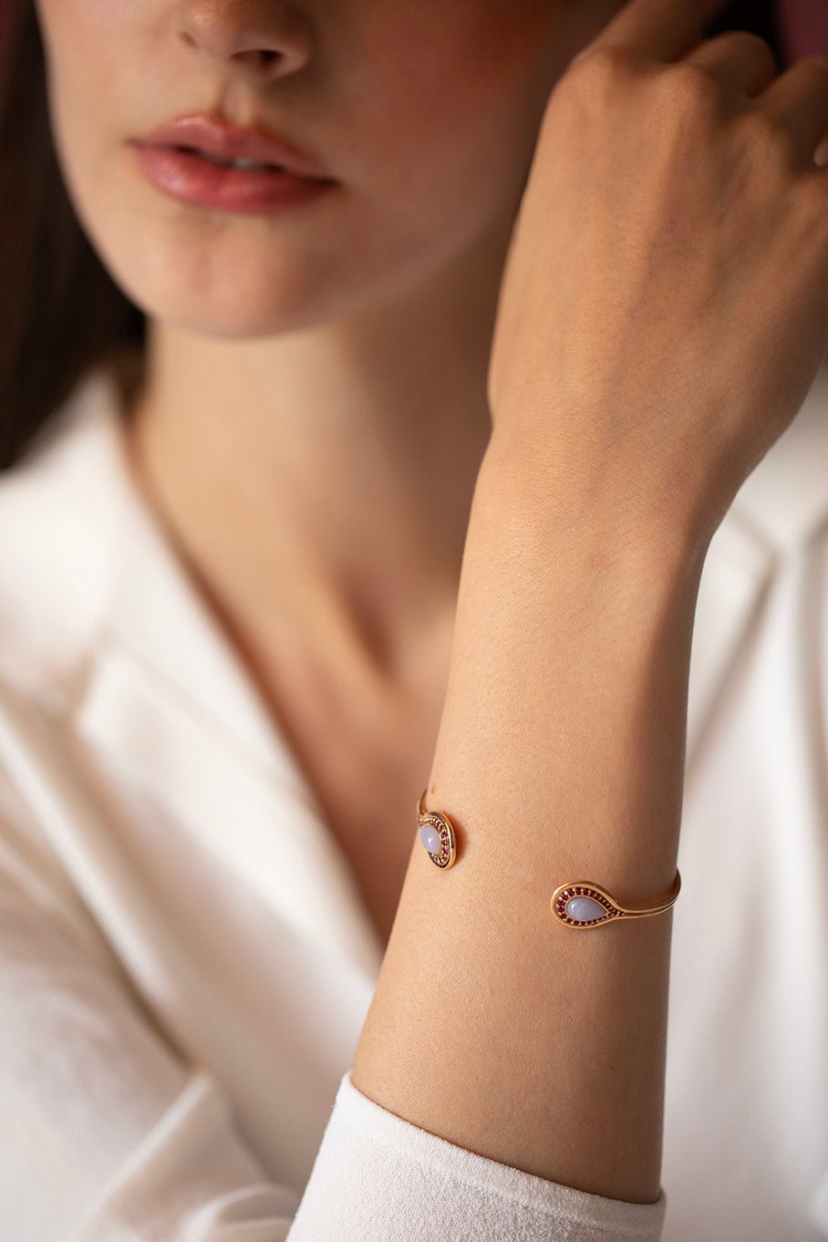 Fluid Framed Stone Bracelet | SHOP BAZAAR