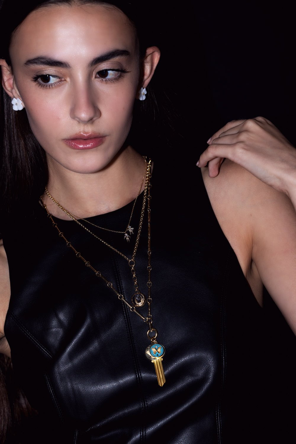 Small White Agate Clover Stud Earrings | SHOP BAZAAR