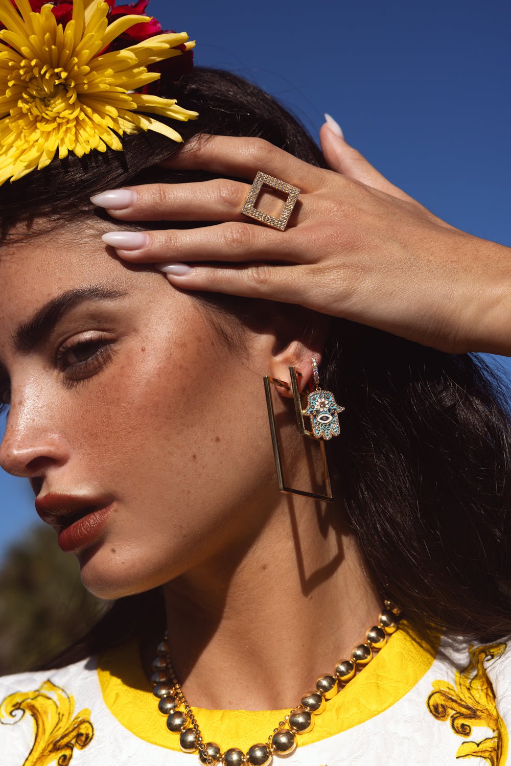 Medium Foundation Square Hoops | SHOP BAZAAR