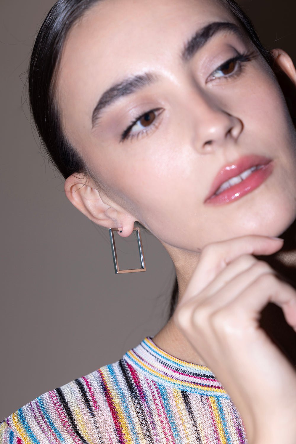 Medium Square Foundation Hoop Earrings - White Gold | SHOP BAZAAR