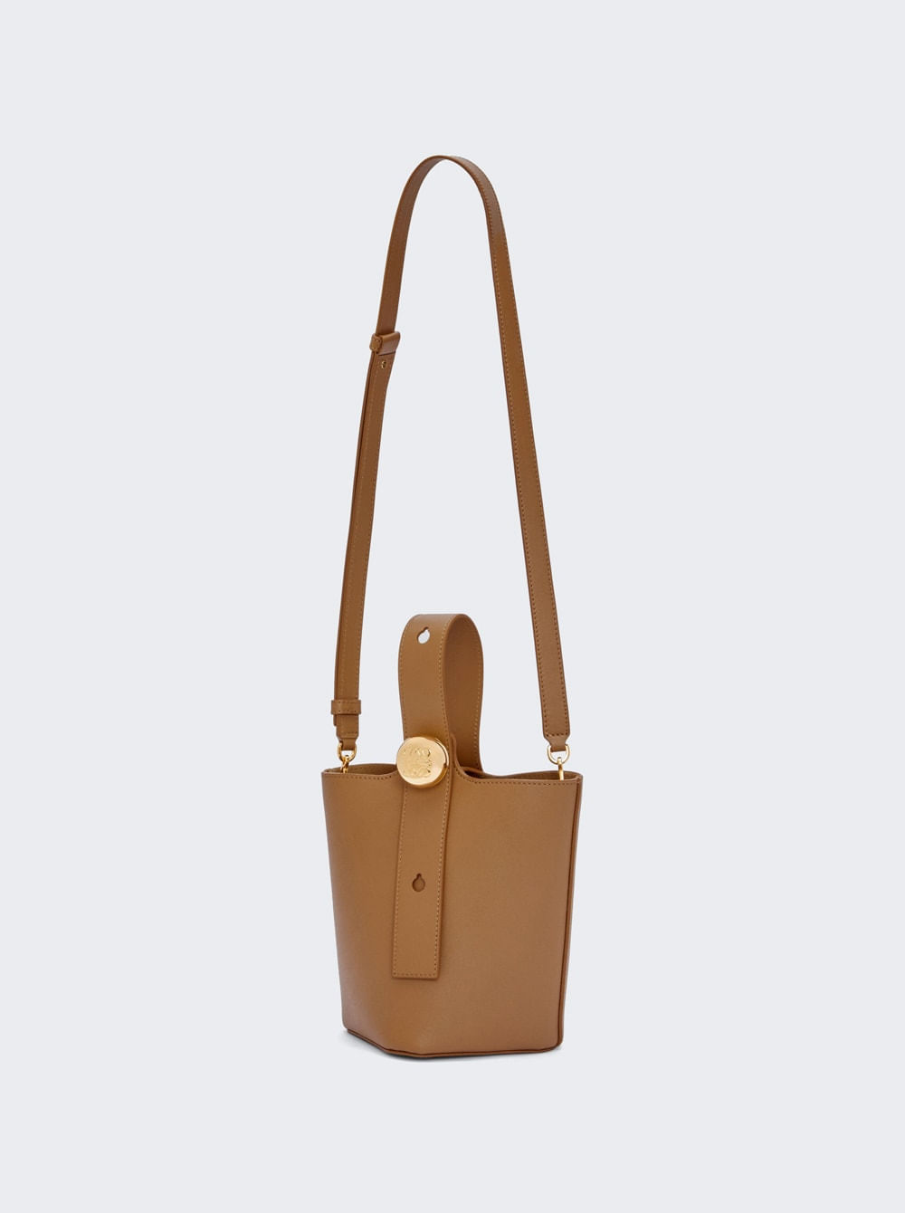 Mini Pebble Bucket Bag Oak | SHOP BAZAAR